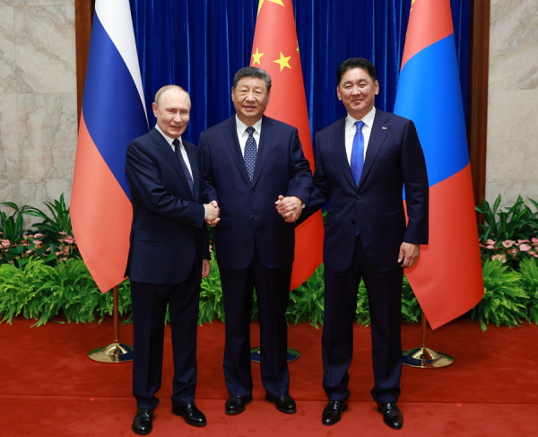 Xi Jinping y Vladimir Putin reafirman lazos de “viejos amigos” ante desafíos de EE.UU.